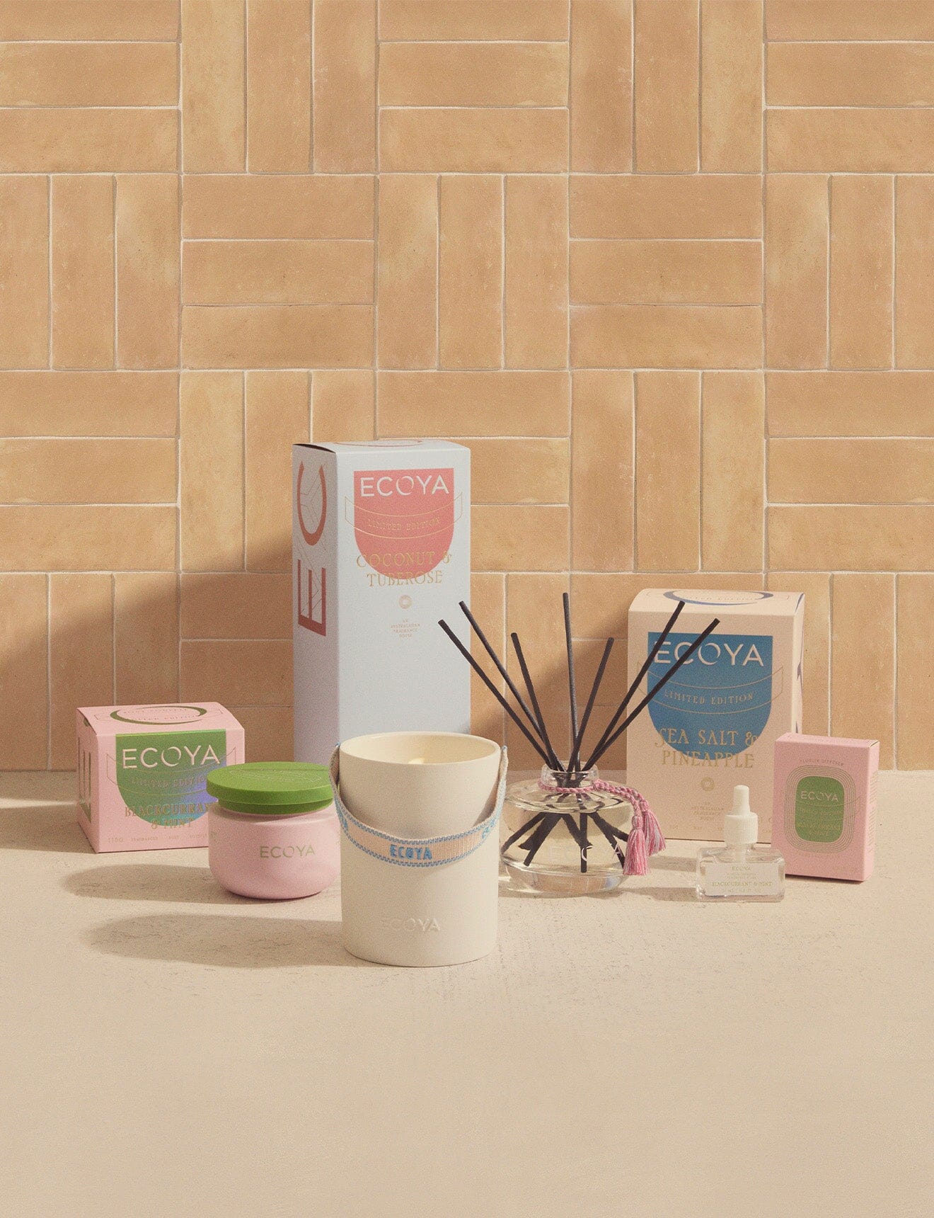Ceramic Candle Sea Salt And Pineapple